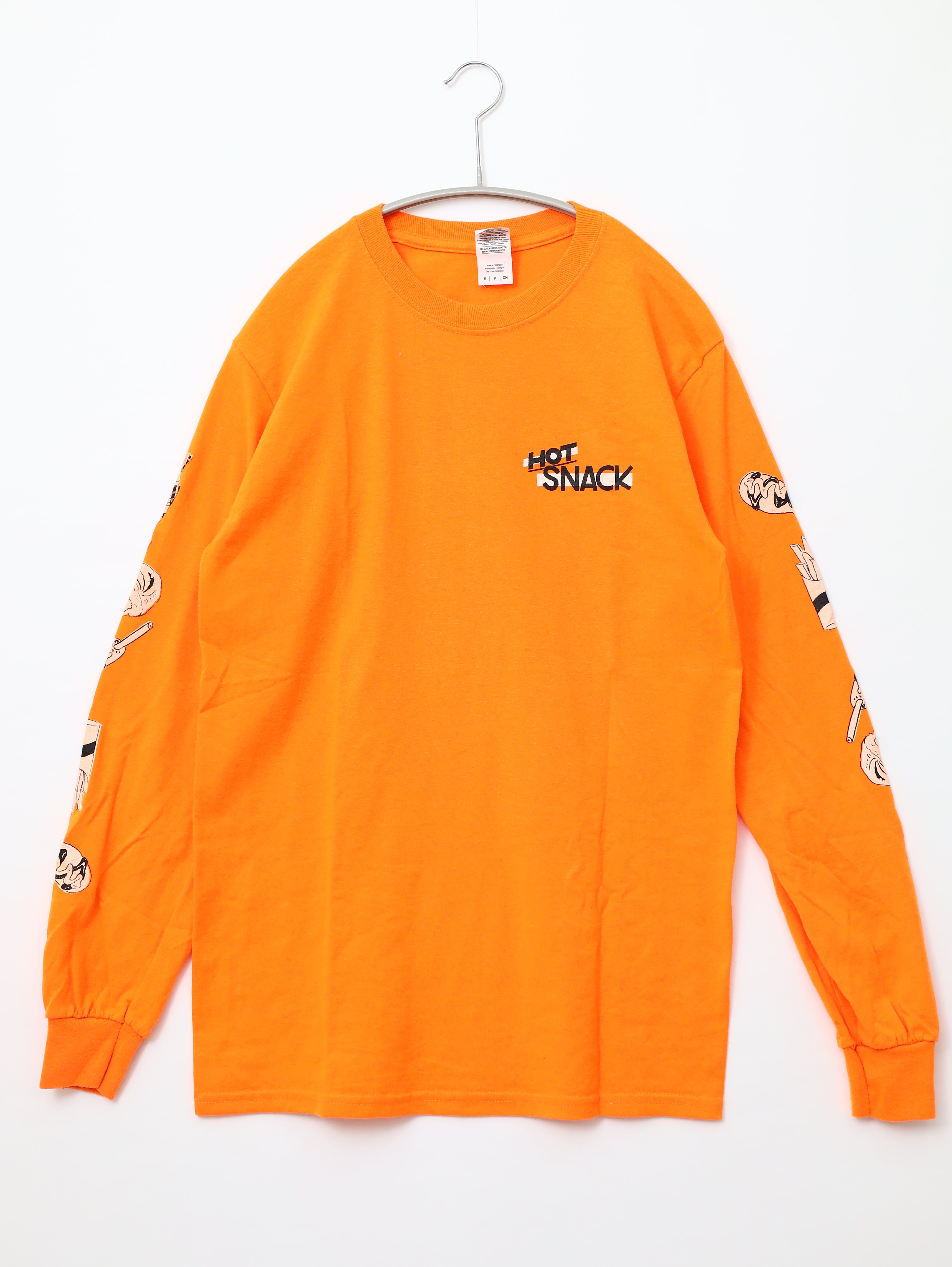 【GILDAN/ギルダン】ロングTシャツ サイズ表記なし アートブックフェアで購入したロンTです。ストリートスタイルが好きな方に。【古着/USED/中古品】 - digdig（ディグディグ ...