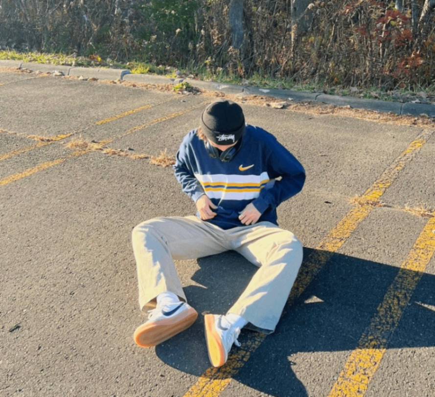 【NIKE/ナイキ】その他のトップス S NIKE ロンT古着で購入したので着用感あります🙇‍♀️古着っぽいデザインがお気に入りです🌷古...【古着/USED/中古品】 - digdig ...